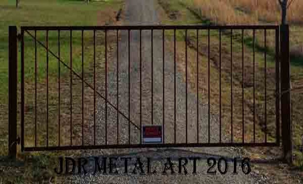 Simple-metal-gate-unsmushed | Custom Driveway Gates | JDR Metal Art ...