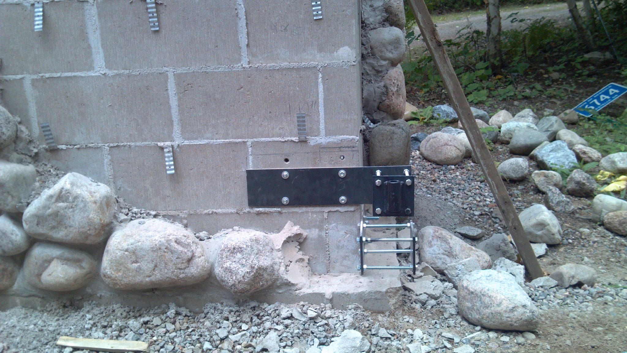 DIY Driveway Gate Installation Guide - Important Tips and Tricks